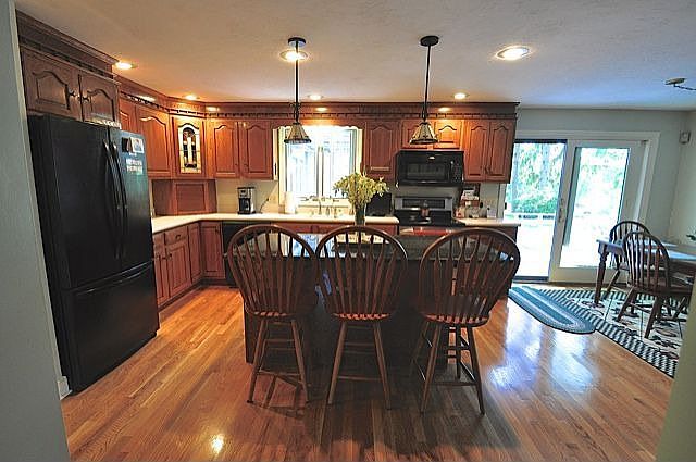 3 Bay Farm Rd, Duxbury, MA 02332 | Zillow