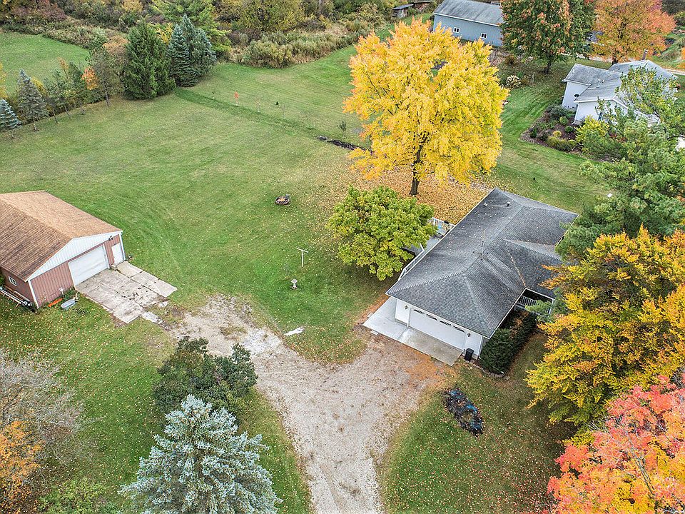 5080 S Maple Island Rd, Fremont, MI 49412 | Zillow
