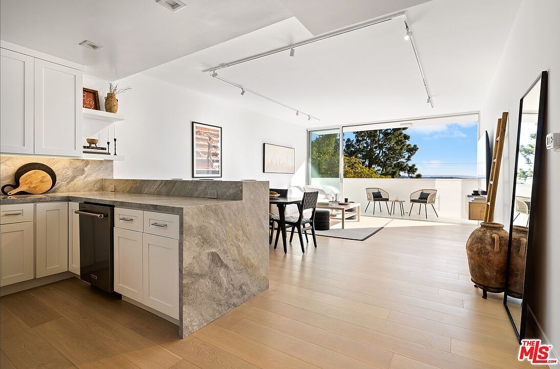 8787 Shoreham Dr APT 105, West Hollywood, CA 90069 | Zillow