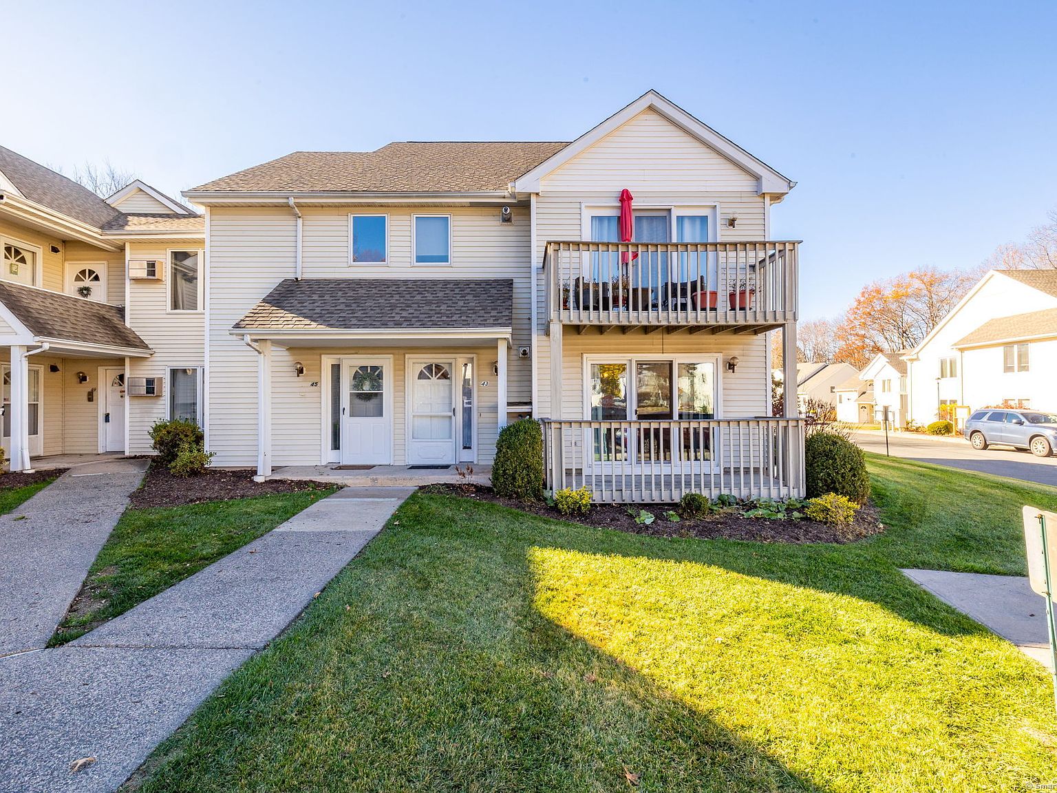 43 Millbrook Court #43, Newington, CT 06111 | Zillow