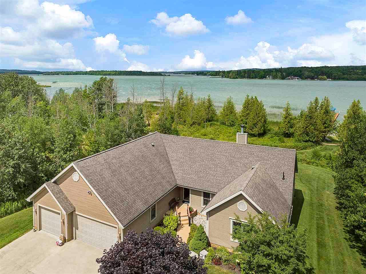 6043 Summerside Dr, Alanson, MI 49706 | Zillow