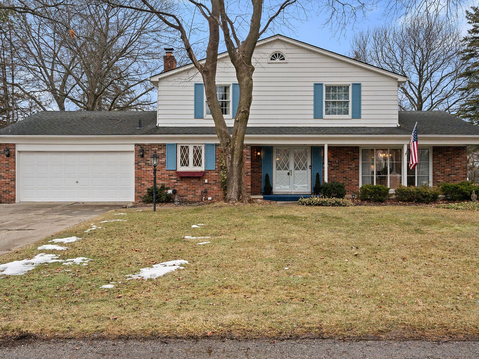 20077 S Riverhill Dr, Clinton Township, MI 48036 | Zillow