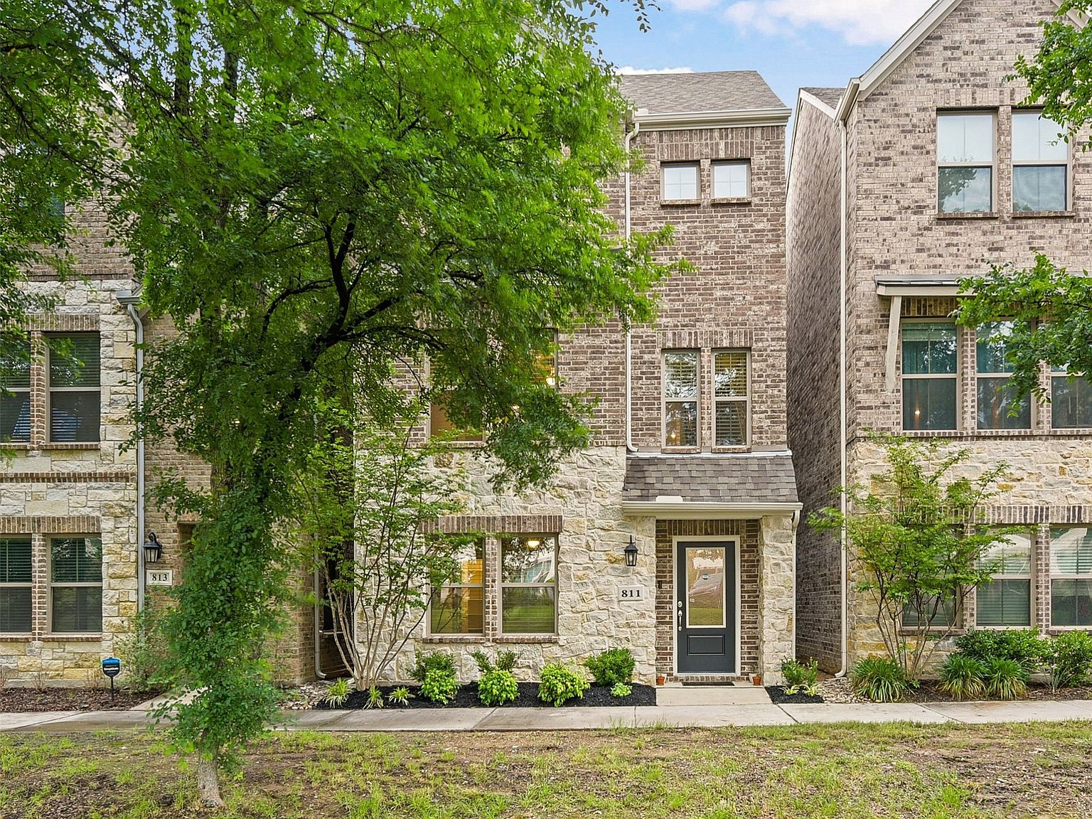 811 Tennessee Dr, Euless, TX 76040 | Zillow