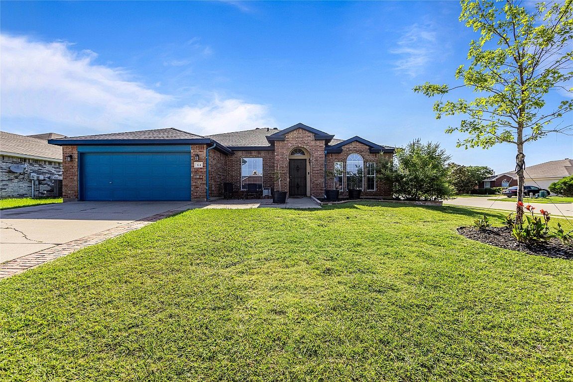 124 Thoroughbred Dr, Krum, TX 76249 | MLS #20517664 | Zillow