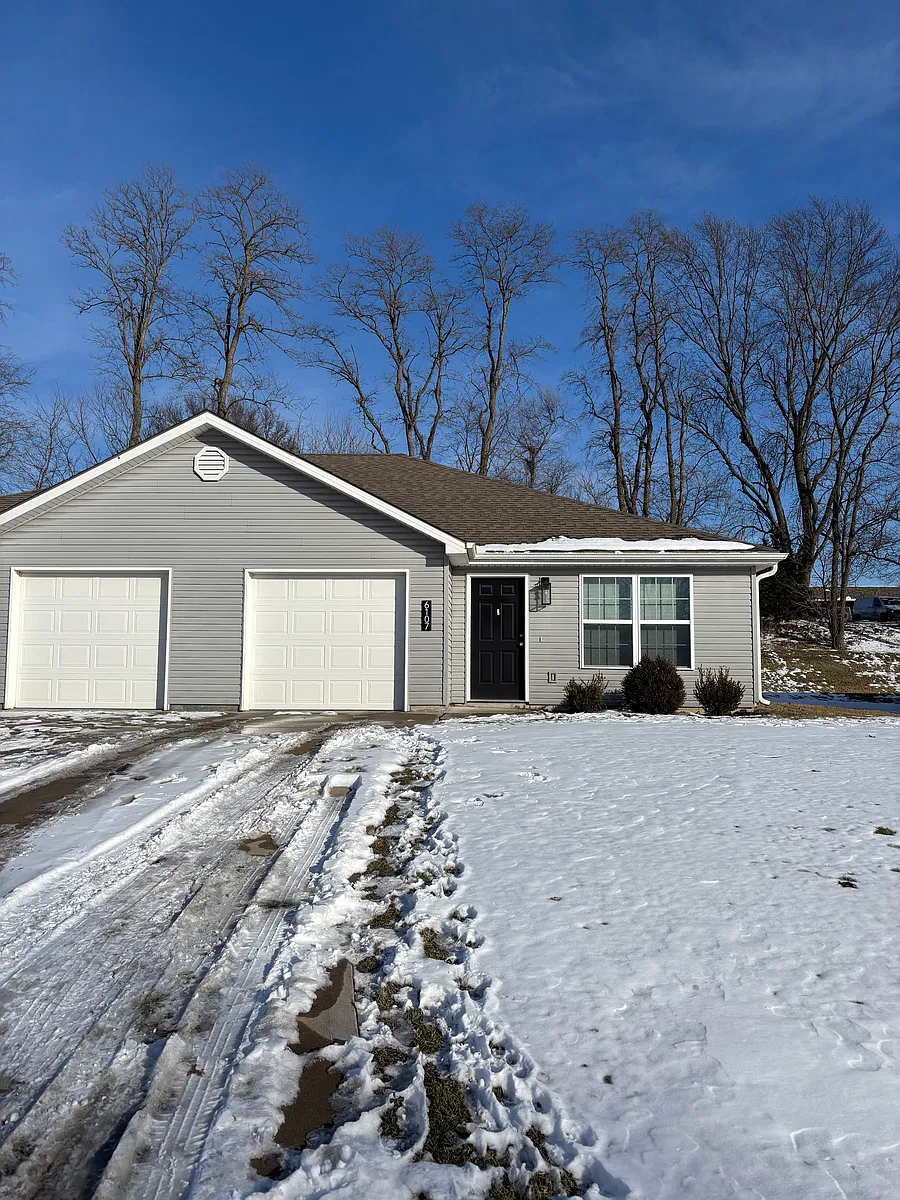 6107 Pinto Ln Apt 6107, Country Club, MO 64506 | HotPads