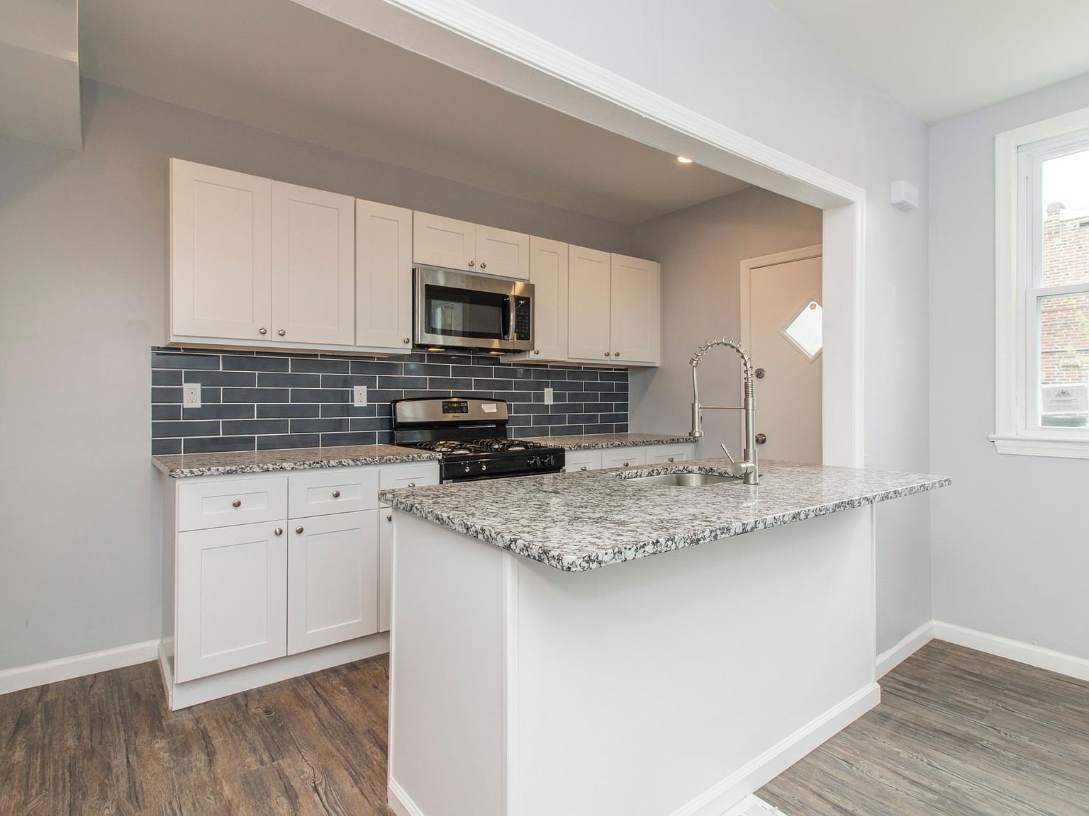 2552 S Dewey St, Philadelphia, PA 19142 | Zillow