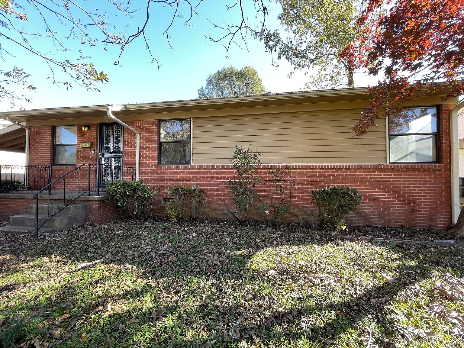 1852 Capri St, Memphis, TN 38117 | Zillow