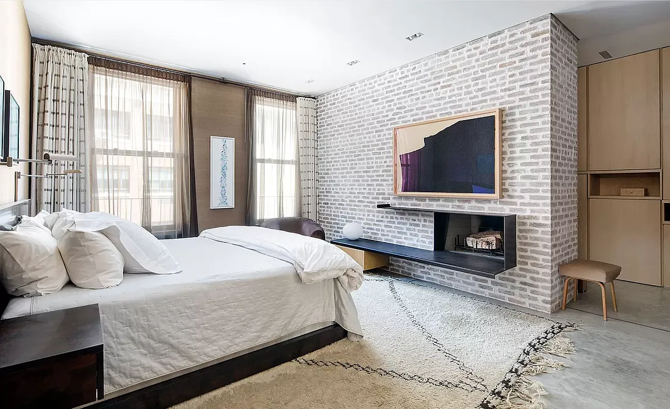 Kai Cenat & His Crews NYC Rental Homes Tour | Lipstick Alley