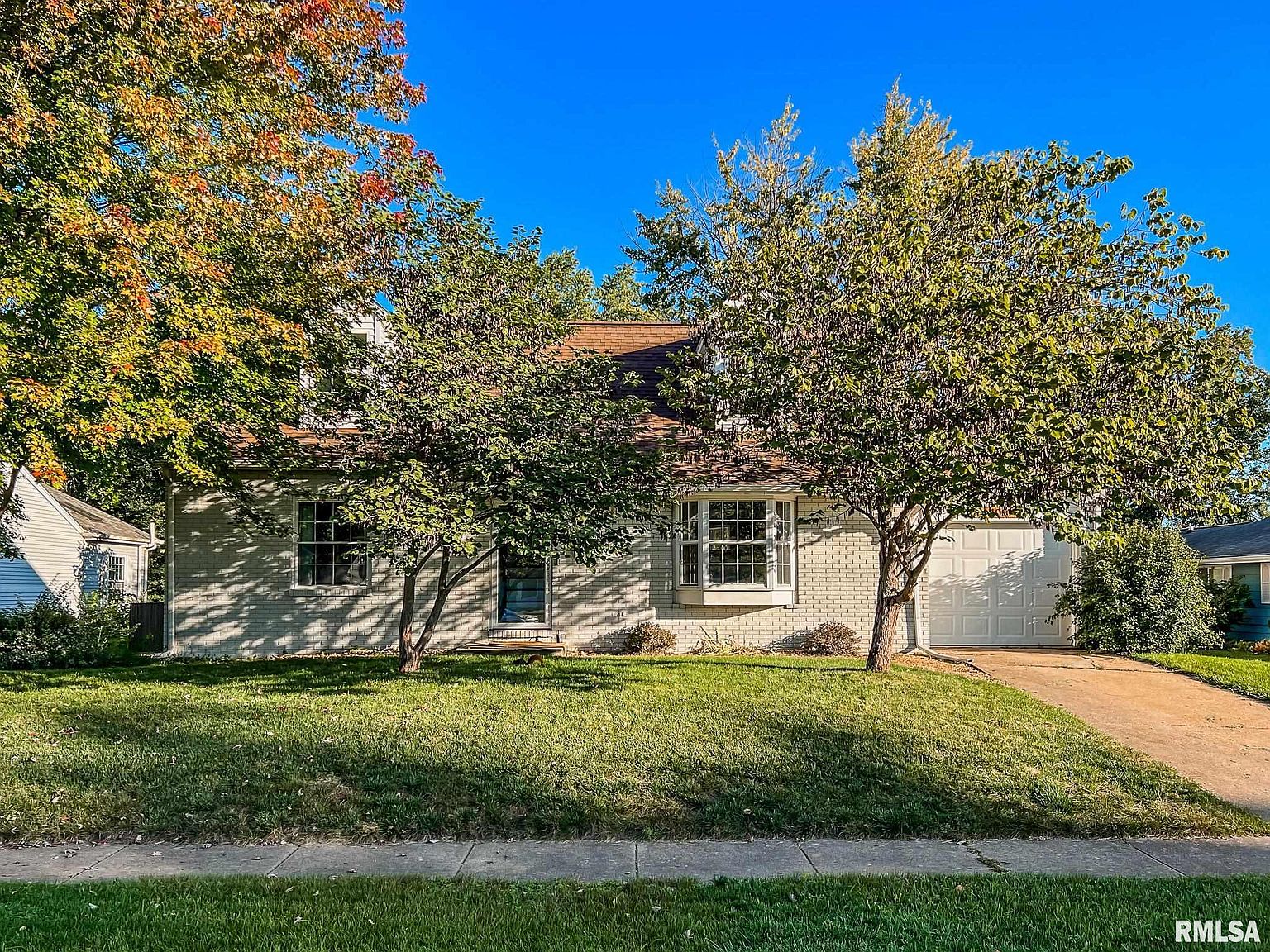 1409 W Walnut St, Chillicothe, IL 61523 | Zillow