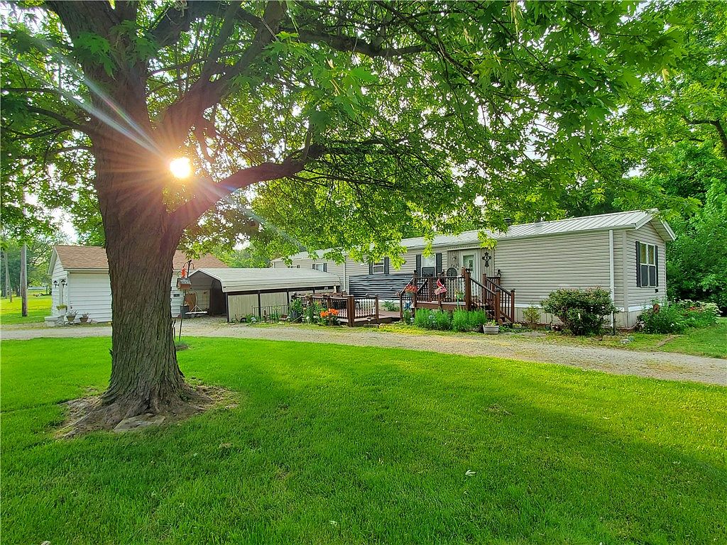 202 W Benton St, Tower Hill, IL 62571 | Zillow