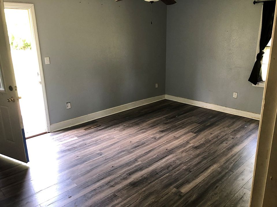 925 Woodlawn Rd, Greenwood, SC 29646 | MLS #126205 | Zillow