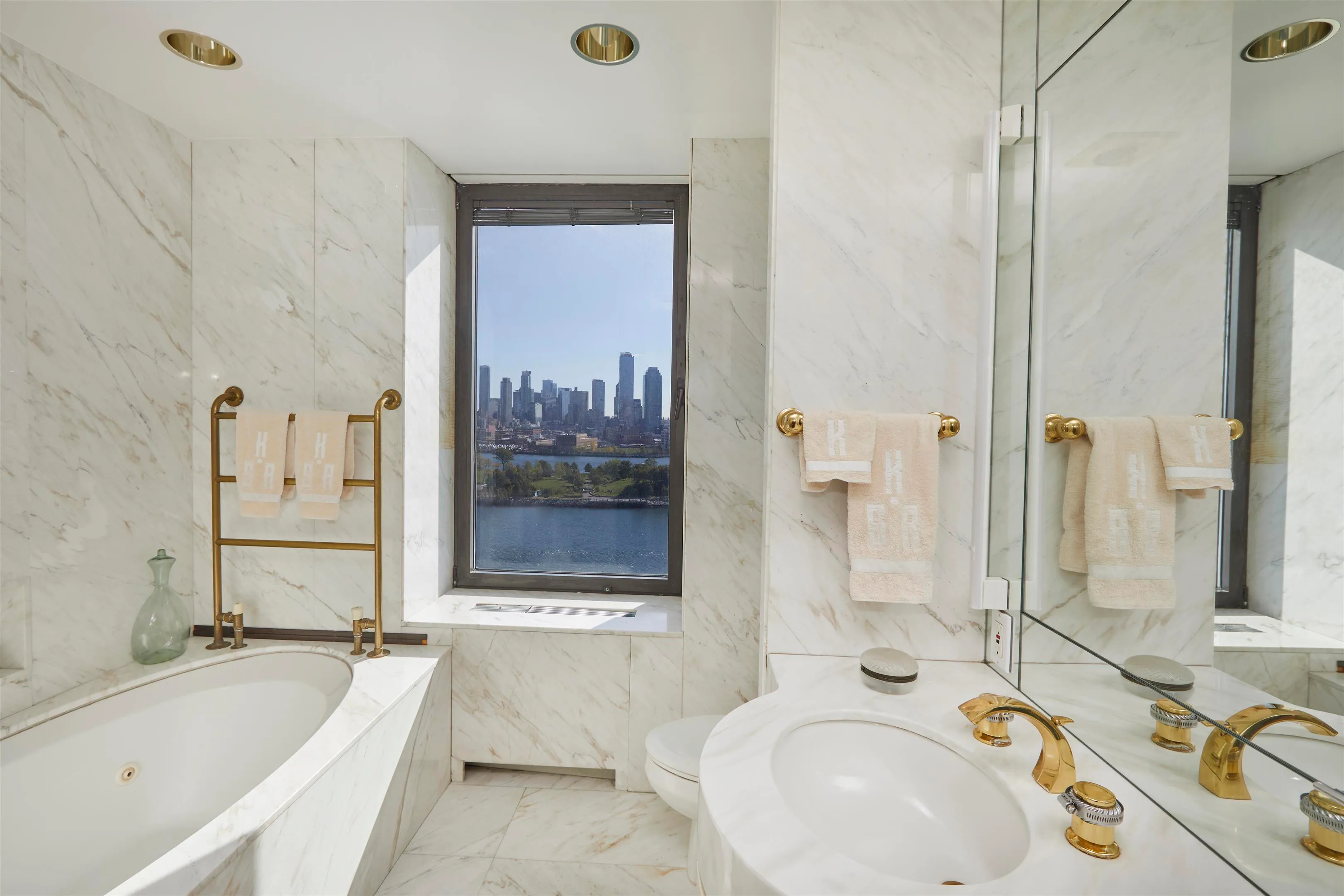 450 East 52nd Street #10/11 in Beekman, Manhattan | StreetEasy