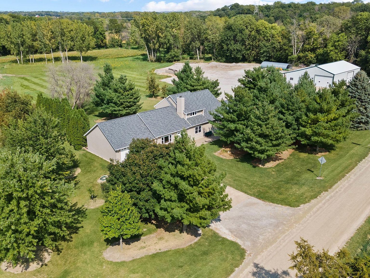2491 122nd St, Moscow, IA 52760 | Zillow