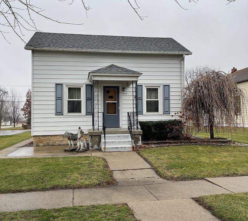210 S Main St, Herscher, IL 60941 | Zillow