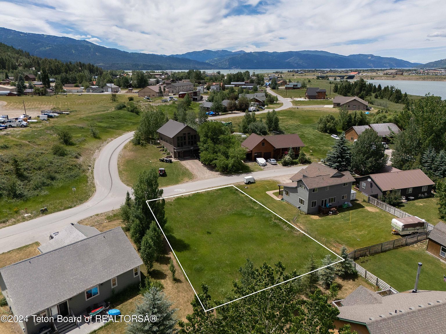 450 Greys River Loop, Alpine, WY 83128 | Zillow