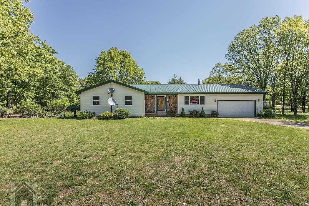 13361 Slabtown Rd, Plato, MO 65552 | Zillow
