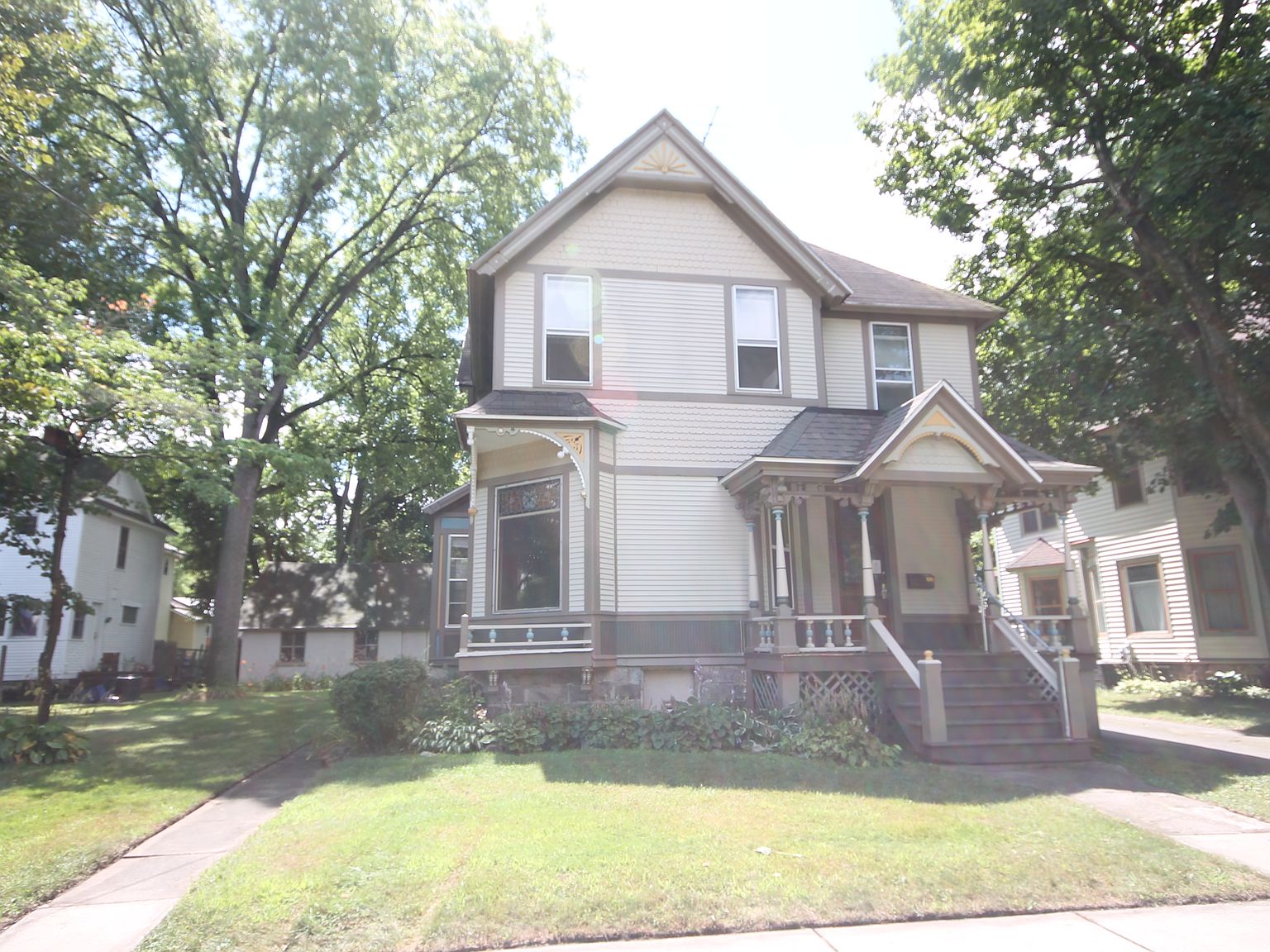 711 Wheaton Ave Kalamazoo Mi 49008 Zillow