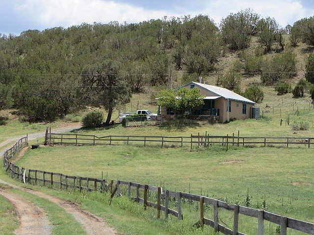 386 Fort Lone Tree Rd, Capitan, NM 88316 | Zillow