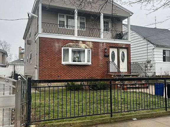 259-10 148th Road UNIT 2, Rosedale, NY 11422 | Zillow