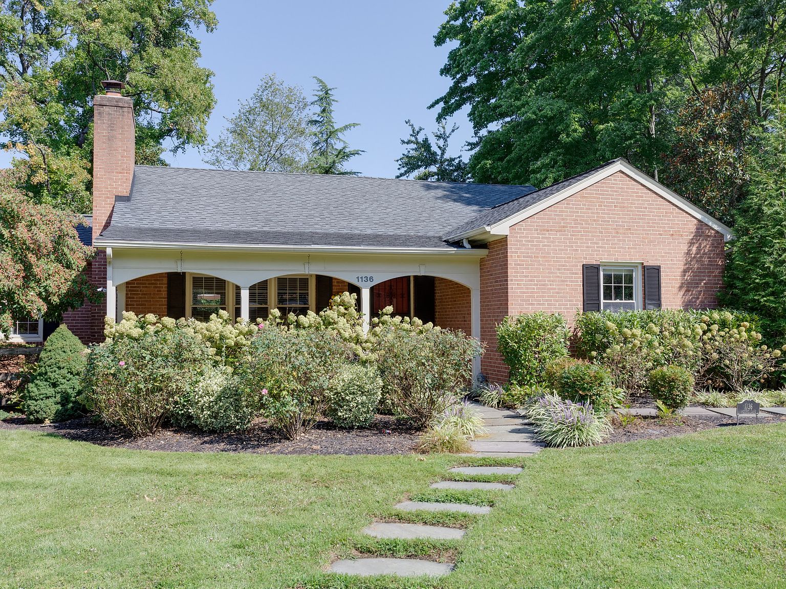 1136 Arcturus Ln, Alexandria, VA 22308 | Zillow