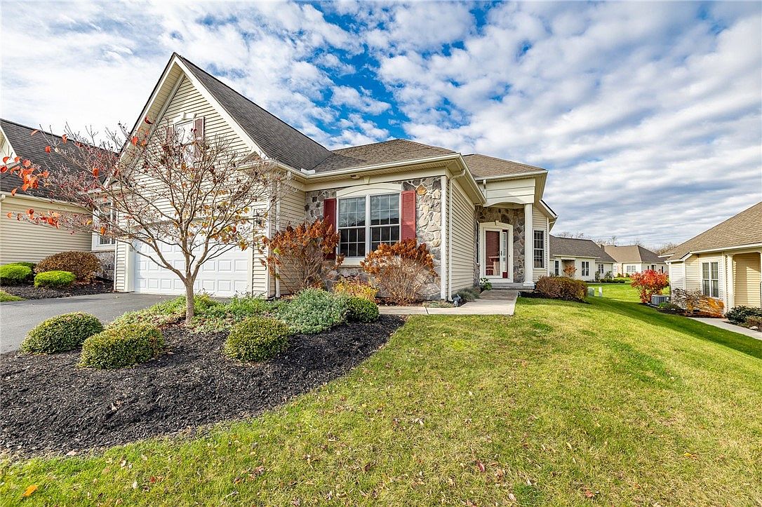 7254 Beauchamp Way, Victor, NY 14564 | Zillow