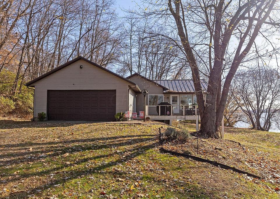 30 Lake Dr SE, Thornville, OH 43076 | Zillow