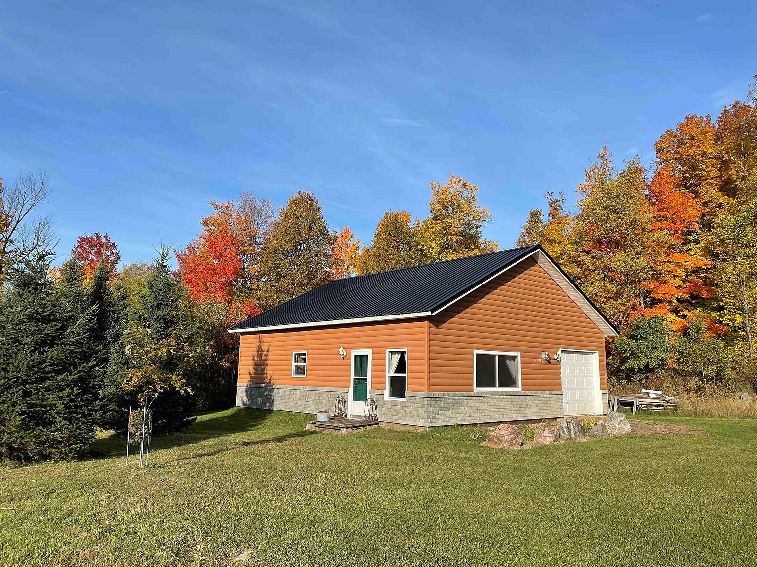 11227 Sth 70 E, Tipler, WI 54542 | Zillow