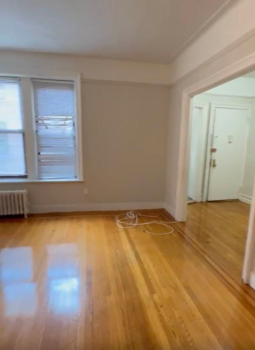 35-07 147th St #1, Flushing, NY 11354 | Zillow