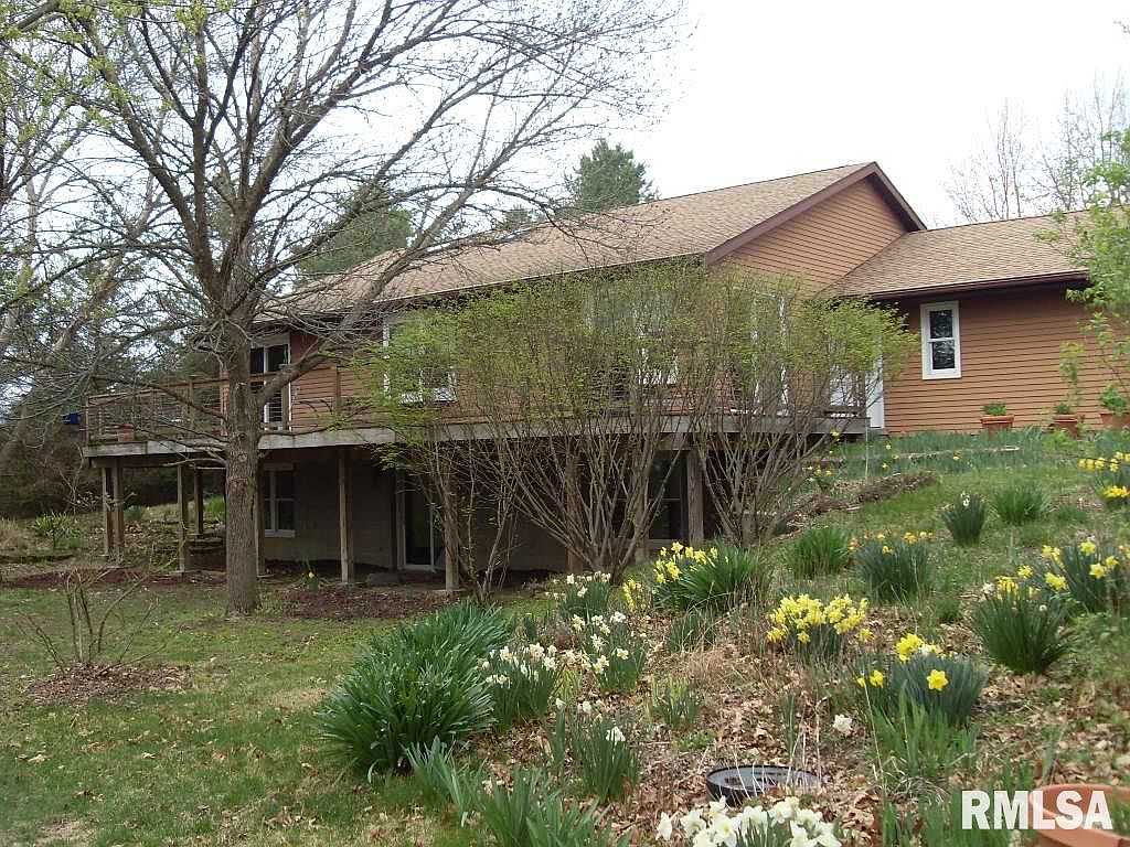 1518 Upper Spring Bay Rd, East Peoria, IL 61611 | Zillow