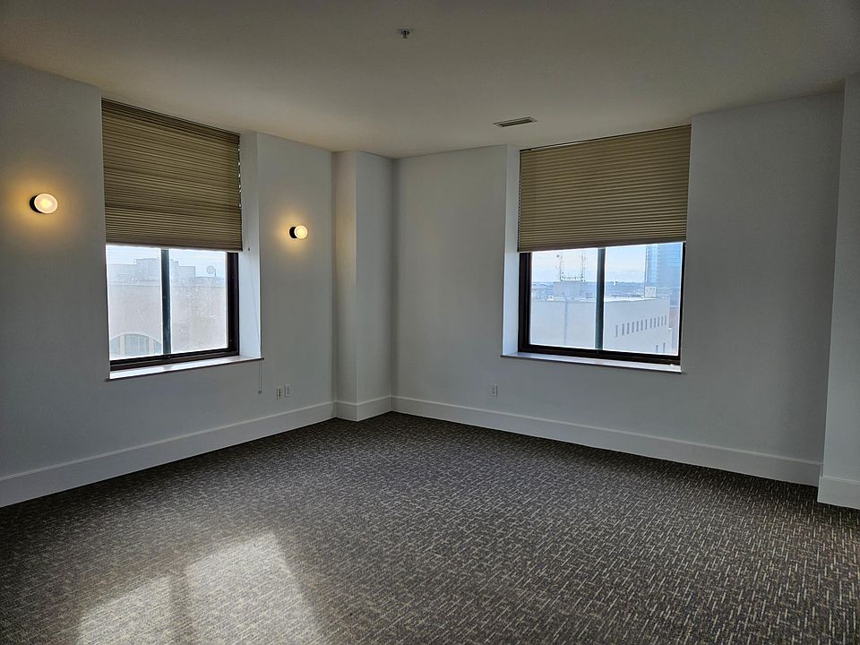 60 Monroe Center St NW Grand Rapids, MI | Zillow