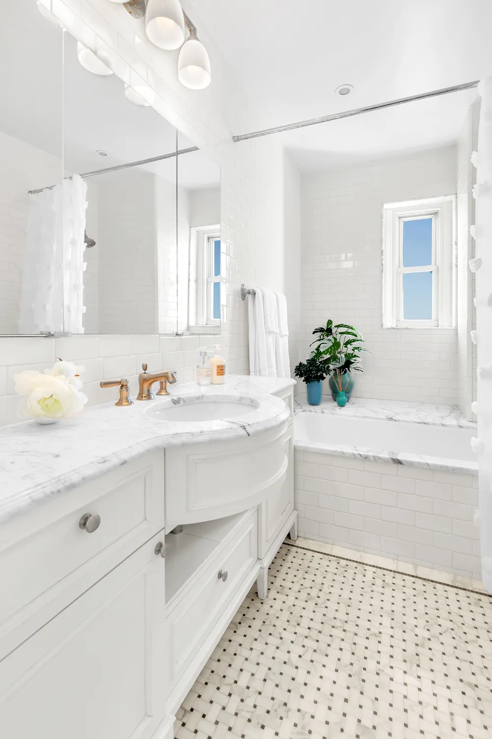 180 Riverside Drive #11B in Upper West Side, Manhattan | StreetEasy