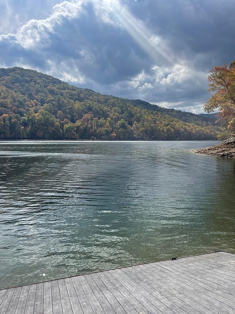 23 Tom Hay Dr, Topton, NC 28781 | MLS #147013 | Zillow