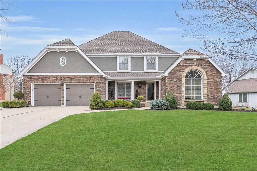 12730 Mohawk Cir, Leawood, KS 66209 | Zillow