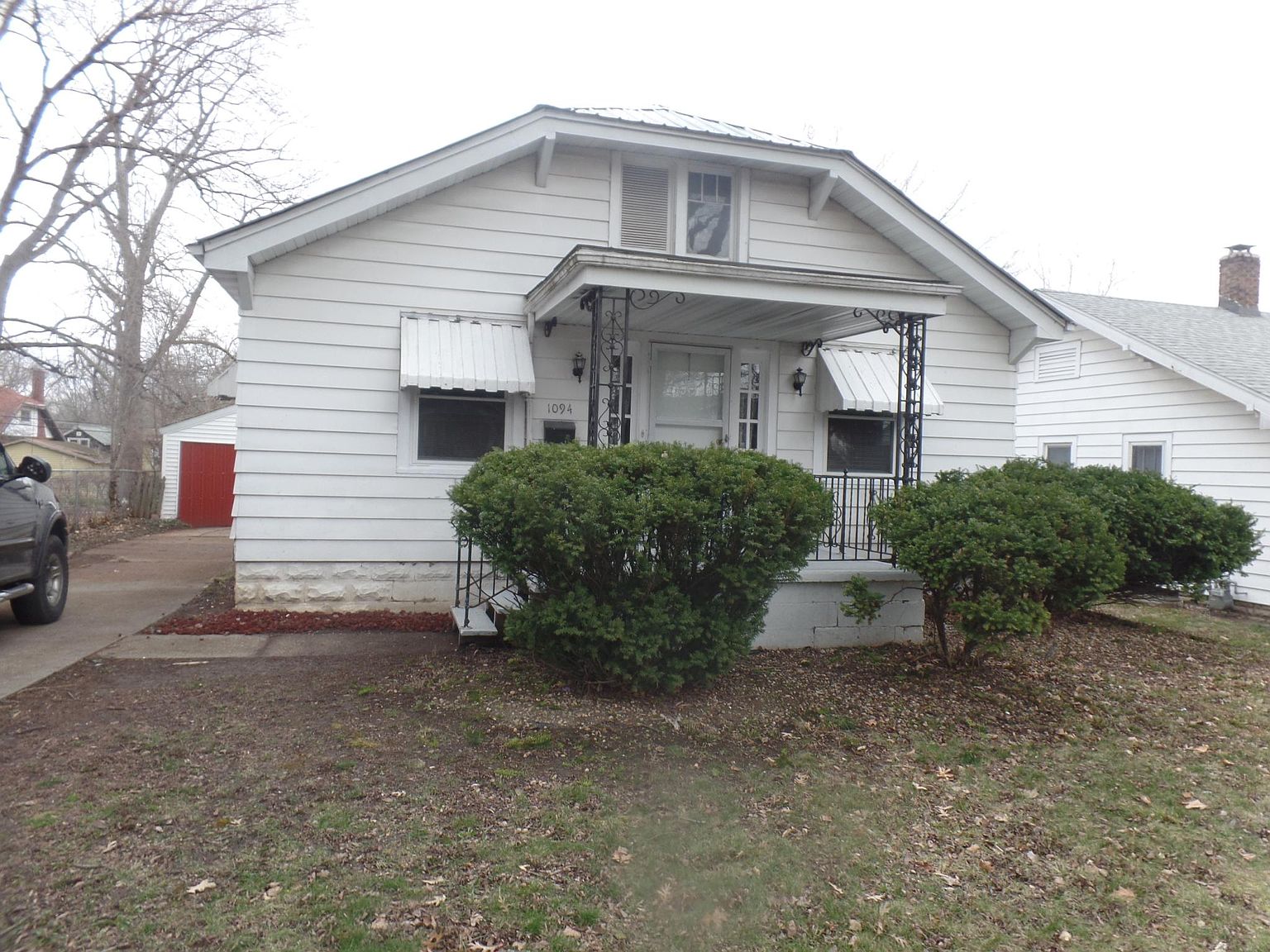1094 E Clay St, Decatur, IL 62521 | Zillow