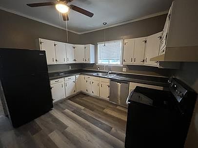 567 Walnut St #1, Lockport, NY 14094 | Zillow