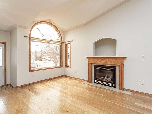 48 S Duval Close, Red Deer, AB T4R 2Y7 | MLS #A2305282 | Zillow