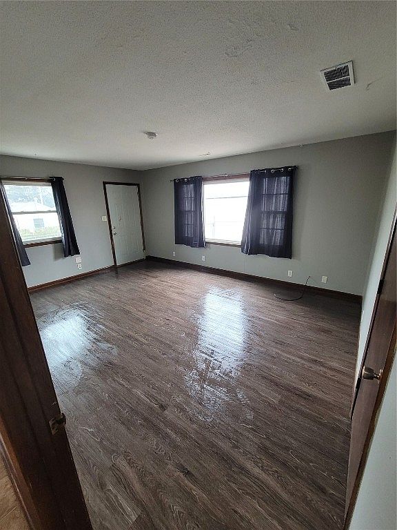2212 Fruitland Blvd SW #2212/2214, Cedar Rapids, IA 52404 | Zillow