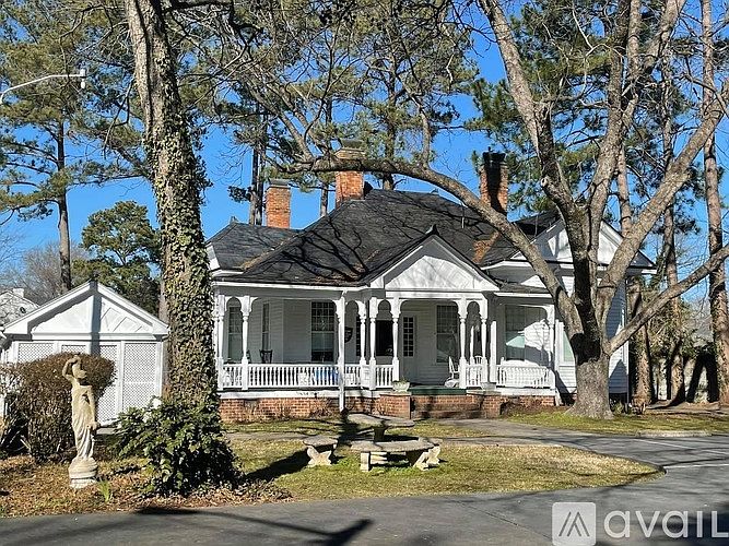 105 Whitehead Ave NE, Wilson, NC 27893 | Zillow