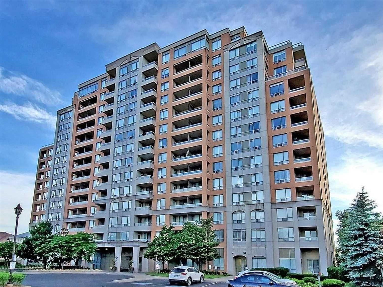 9 Northern Heights Dr #1014, Richmond Hill, ON L4B 4M5 | Zillow