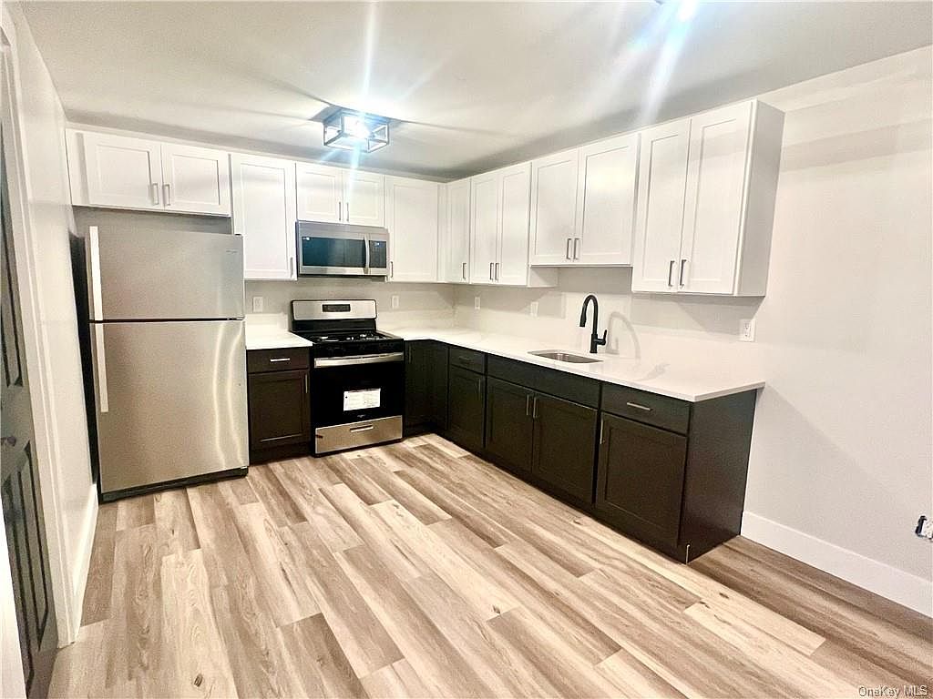 250 North St, Middletown, NY 10940 | Zillow