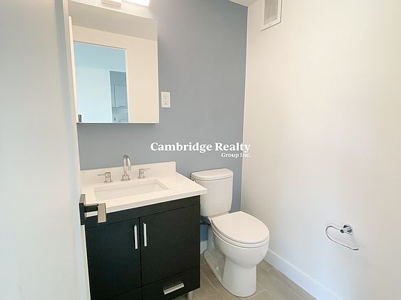 846 Mass Ave #2CT, Arlington, MA 02476 | Zillow