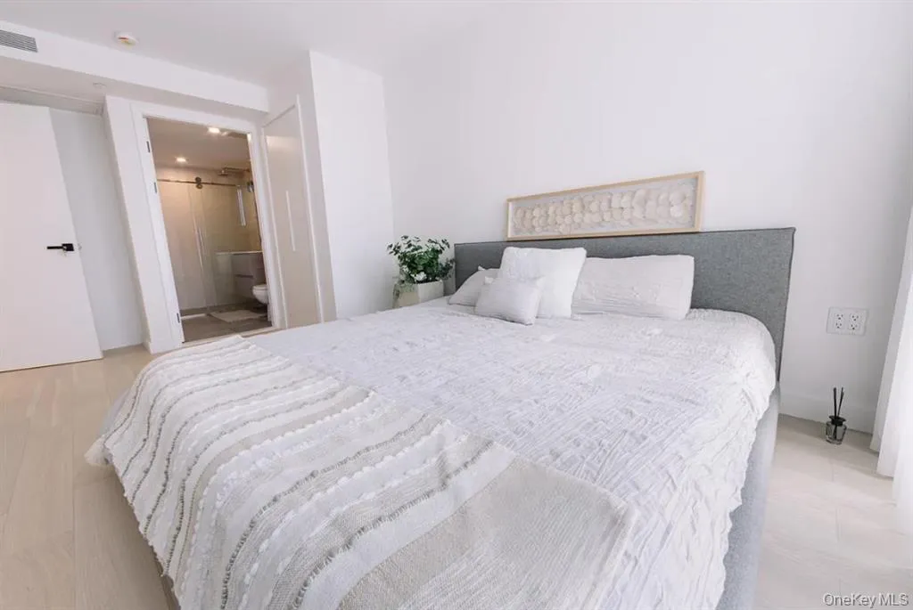 144-49 Northern Boulevard #403 in Murray Hill, Queens | StreetEasy