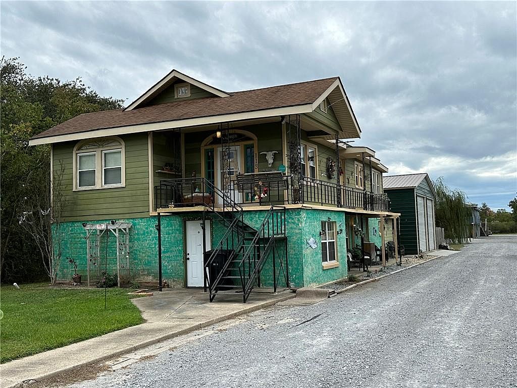 113 Mark Ln, Buras, LA 70041 | MLS #2424606 | Zillow 113 Mark Ln, Buras, LA 70041 | MLS #2424606 | Zillow