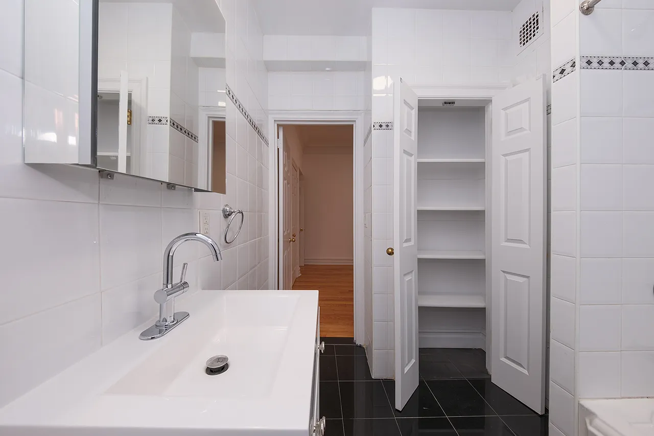 155 Riverside Drive #4J in Upper West Side, Manhattan | StreetEasy