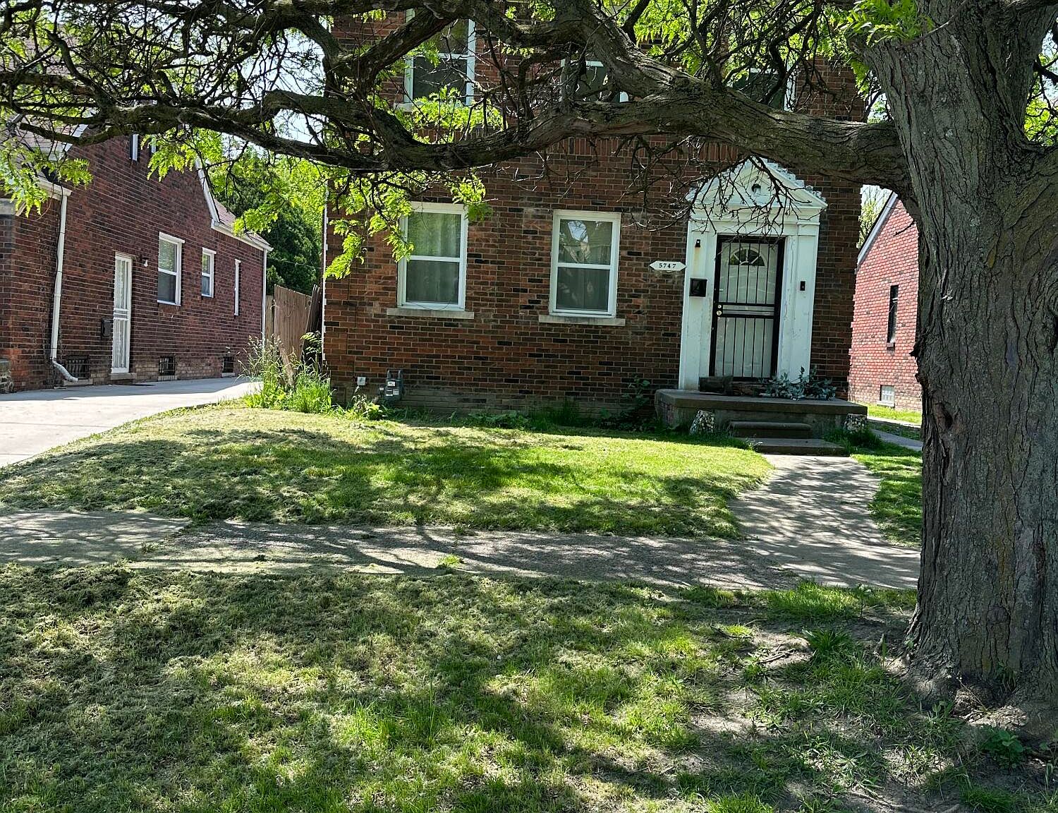5747 Lakepointe St, Detroit, MI 48224 | MLS #24025482 | Zillow
