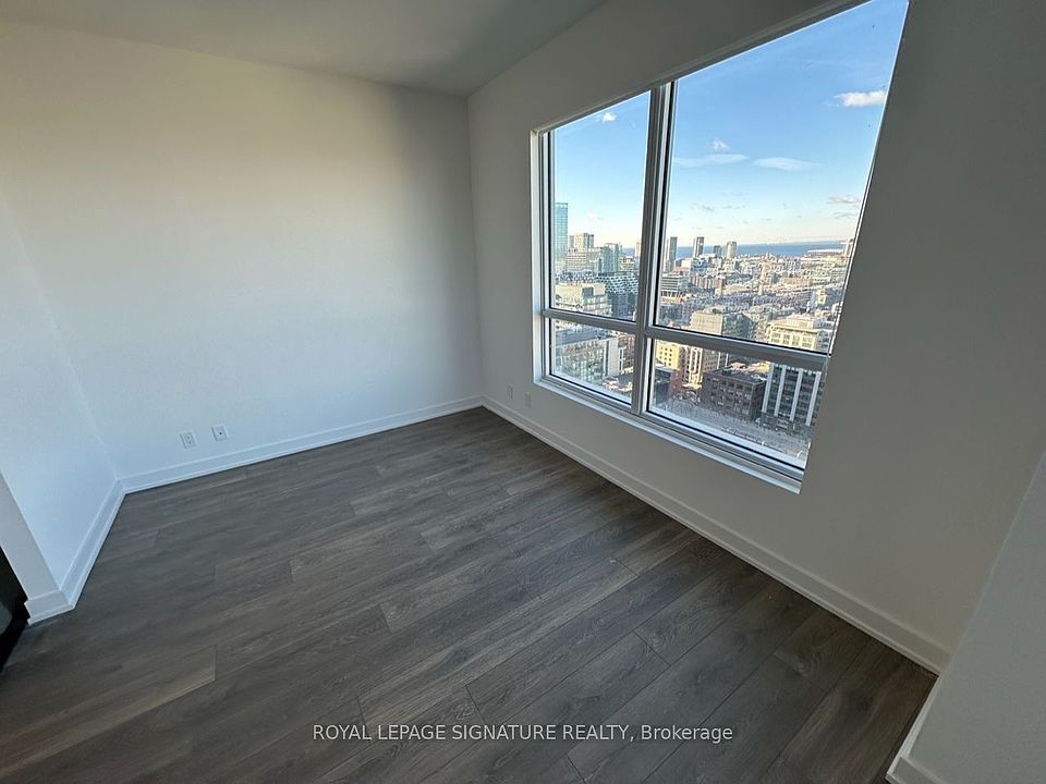 108 Peter St Toronto ON | Zillow