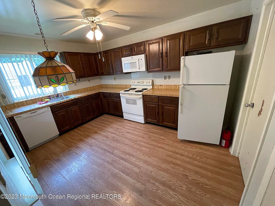 805A Westminster Ct #A, Manchester Township, NJ 08759 | Zillow