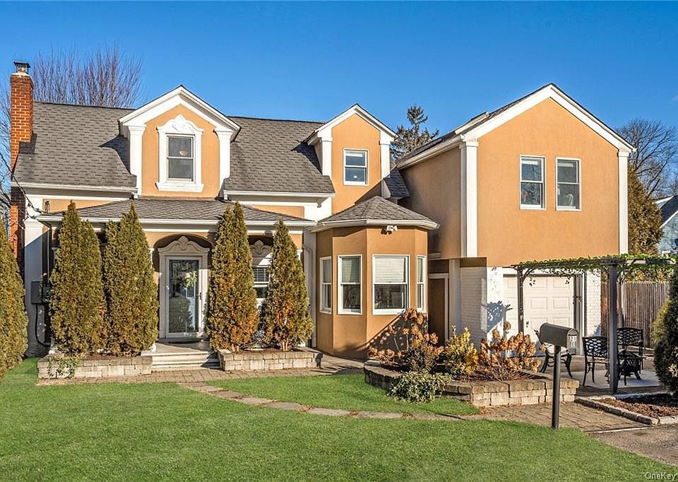 21 Clinton Street E, Valhalla, NY 10595 | Zillow