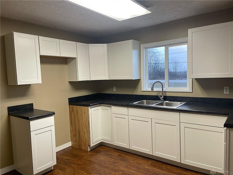 500 N Main St, West Manchester, OH 45382 | Zillow