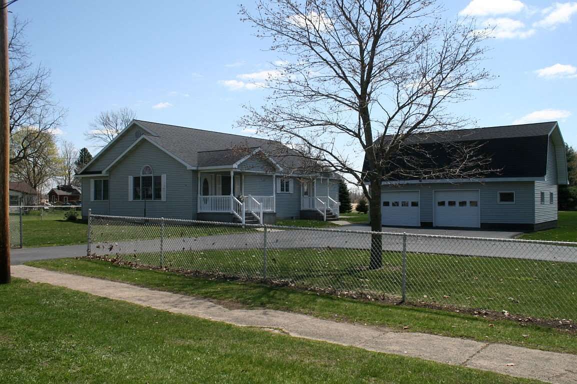 428 E Main St, Elsie, MI 48831 | Zillow